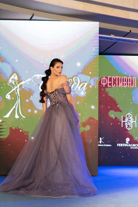 Модна къща Tianda представи бутикова колекция рокли - Fashion.bg